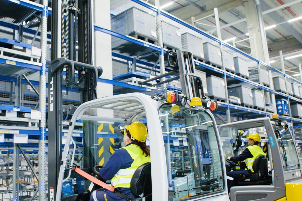 Od nákupu po expedíciu, od počítača k zákazníkovi